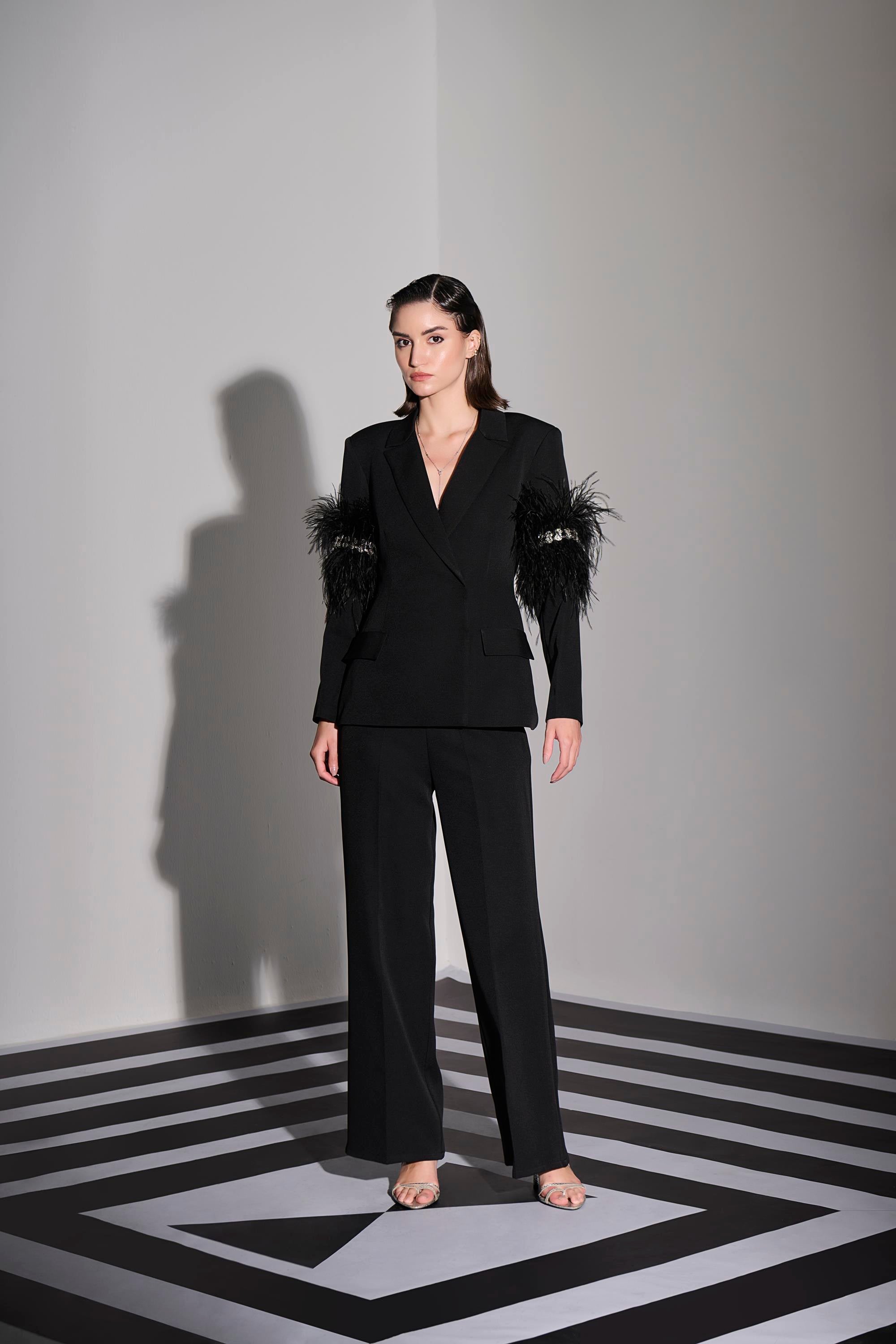 BLACK FEATHER EMBELLISHED SUIT SET