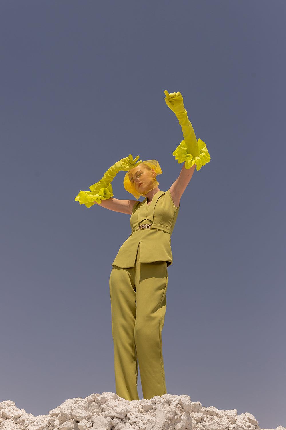 GREEN CHAIN PANT SUIT